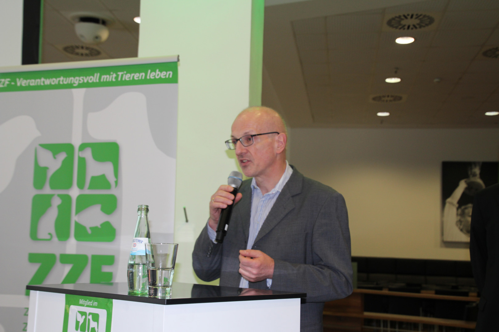 Dr. Stefan Hetz übernimmt Referat b... - pet-online