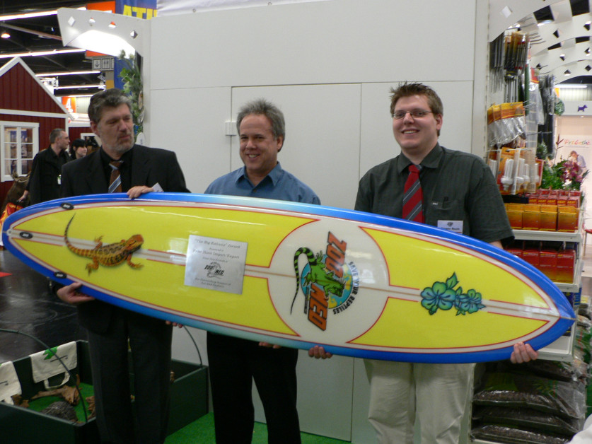 Peter Hoch mit dem „Big Kahuna“-Awa... - pet-online