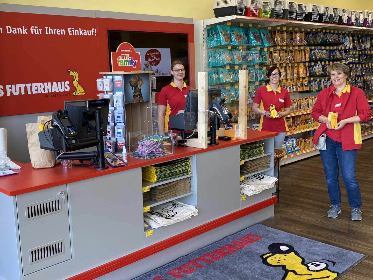 Das Futterhaus eröffnet in Vogau - pet-online