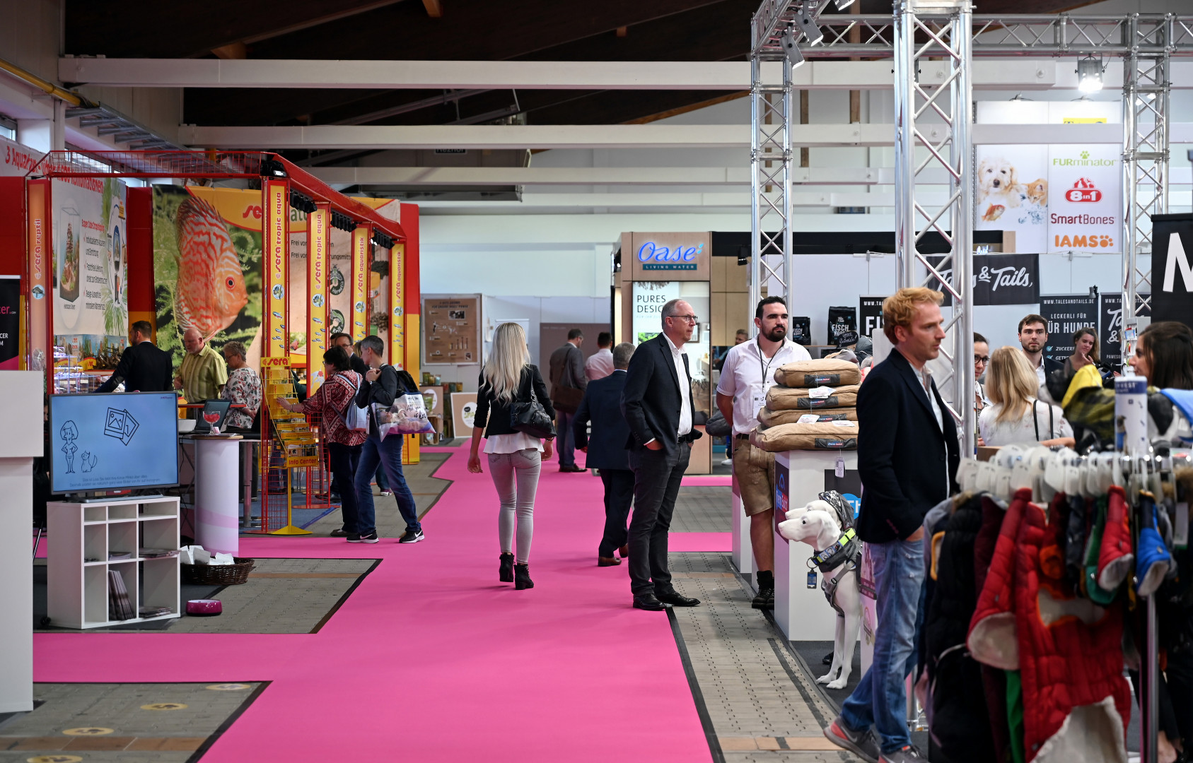 Premiere mit viel Licht und etwas S... - pet-online