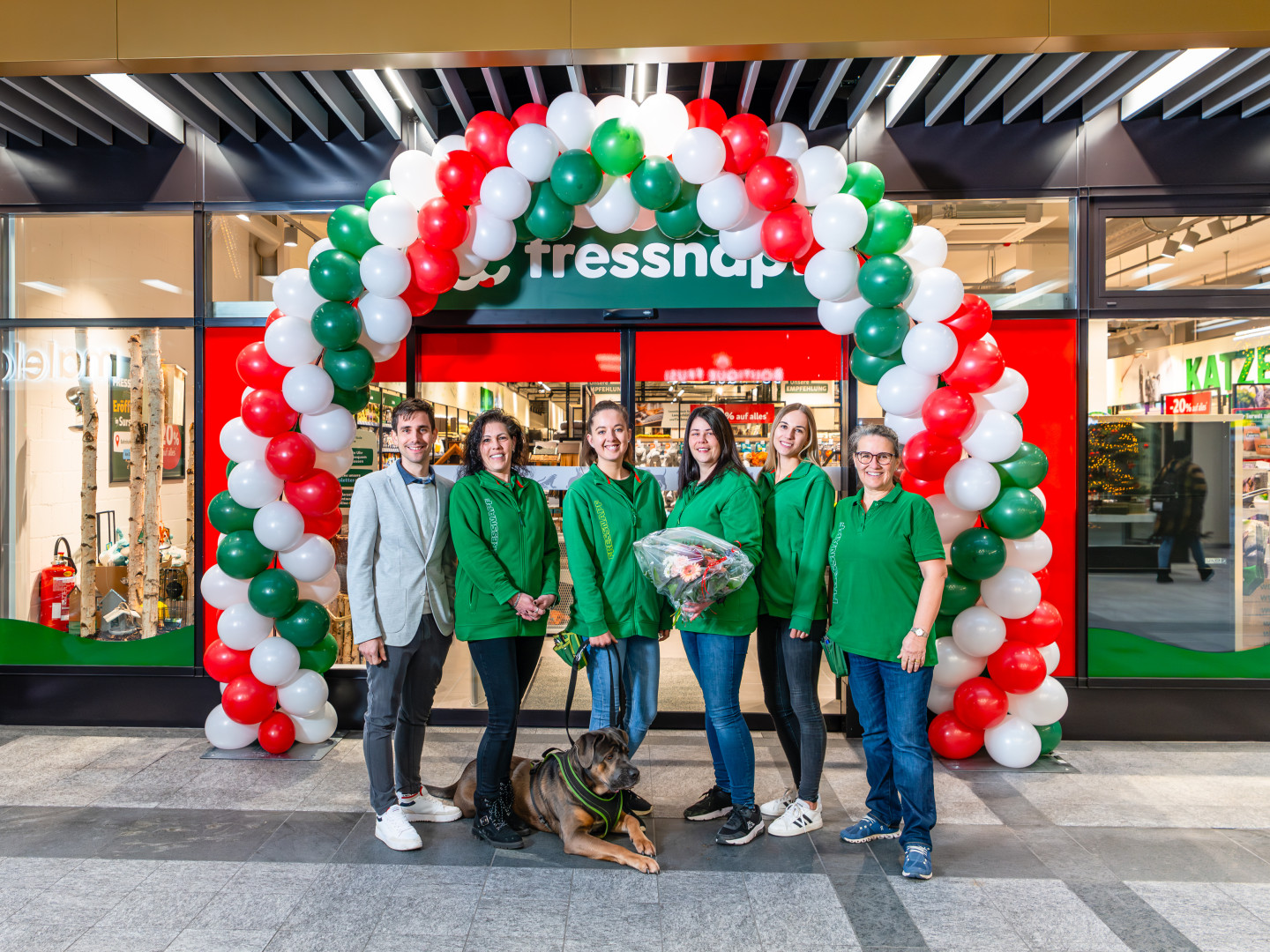 Fressnapf Schweiz eröffnet in Surse... - pet-online