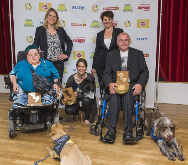 „Pedigree“ und „Hunde für Handicaps... - pet-online